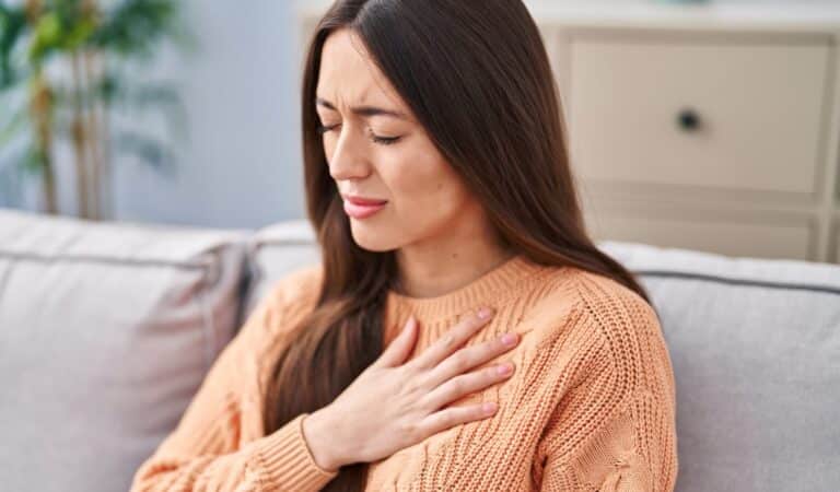 Women’s Heart Attack Symptoms vs. Men’s: Key Differences